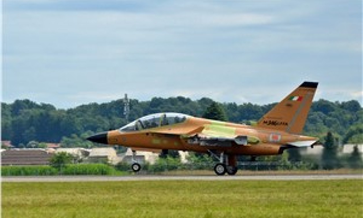Multimode radar gets initial flight on Leonardo M-346 fighter aircraft ...