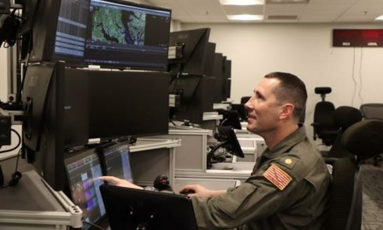 MQ-25 and H-1 helicopters test new satellite communications system ...