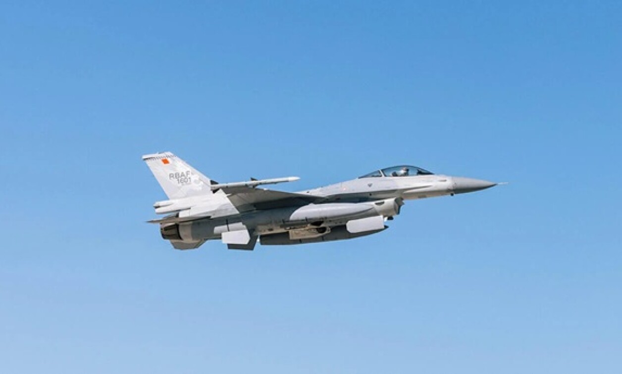 Viper Shield electronic warfare system completes first flight on F-16 ...