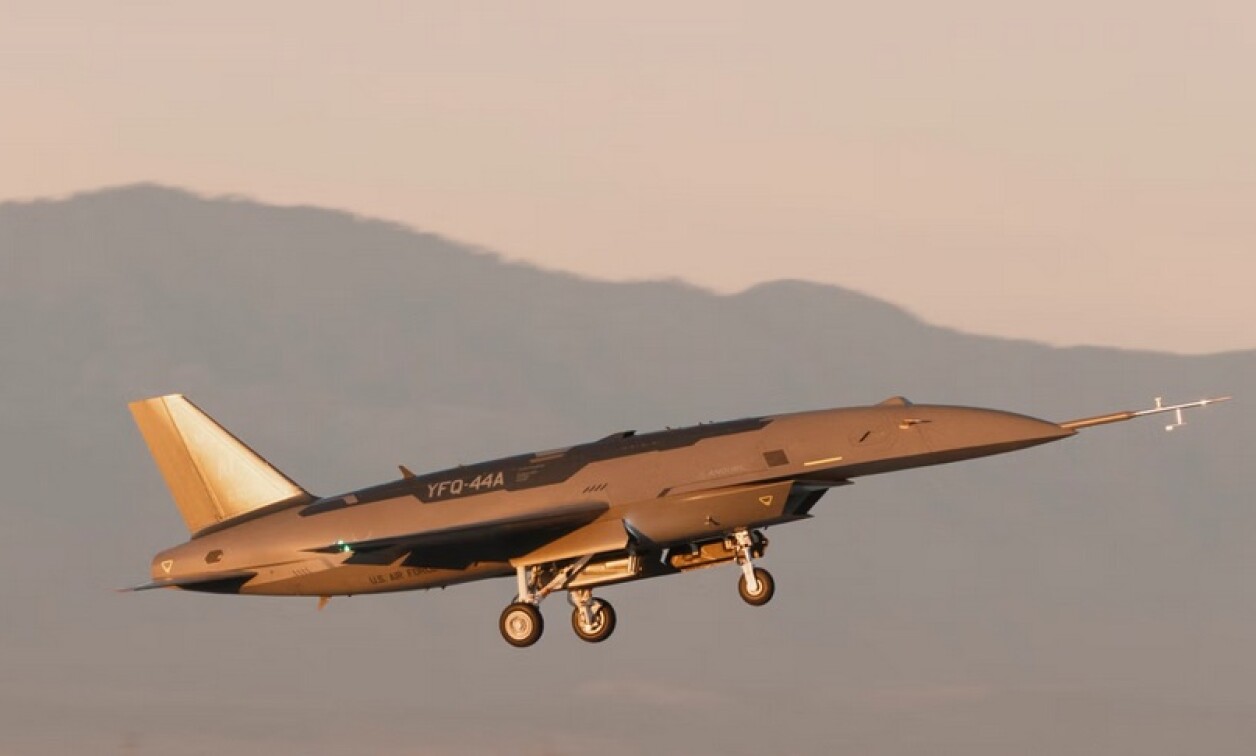 YFQ-44A collaborative combat aircraft begins flight testing - Military ...