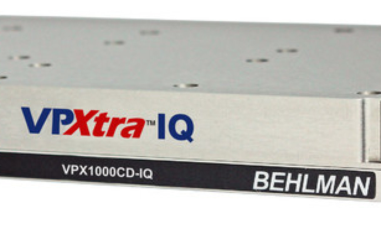 Intelligent power supply delivers 700 watts of DC power - Military ...