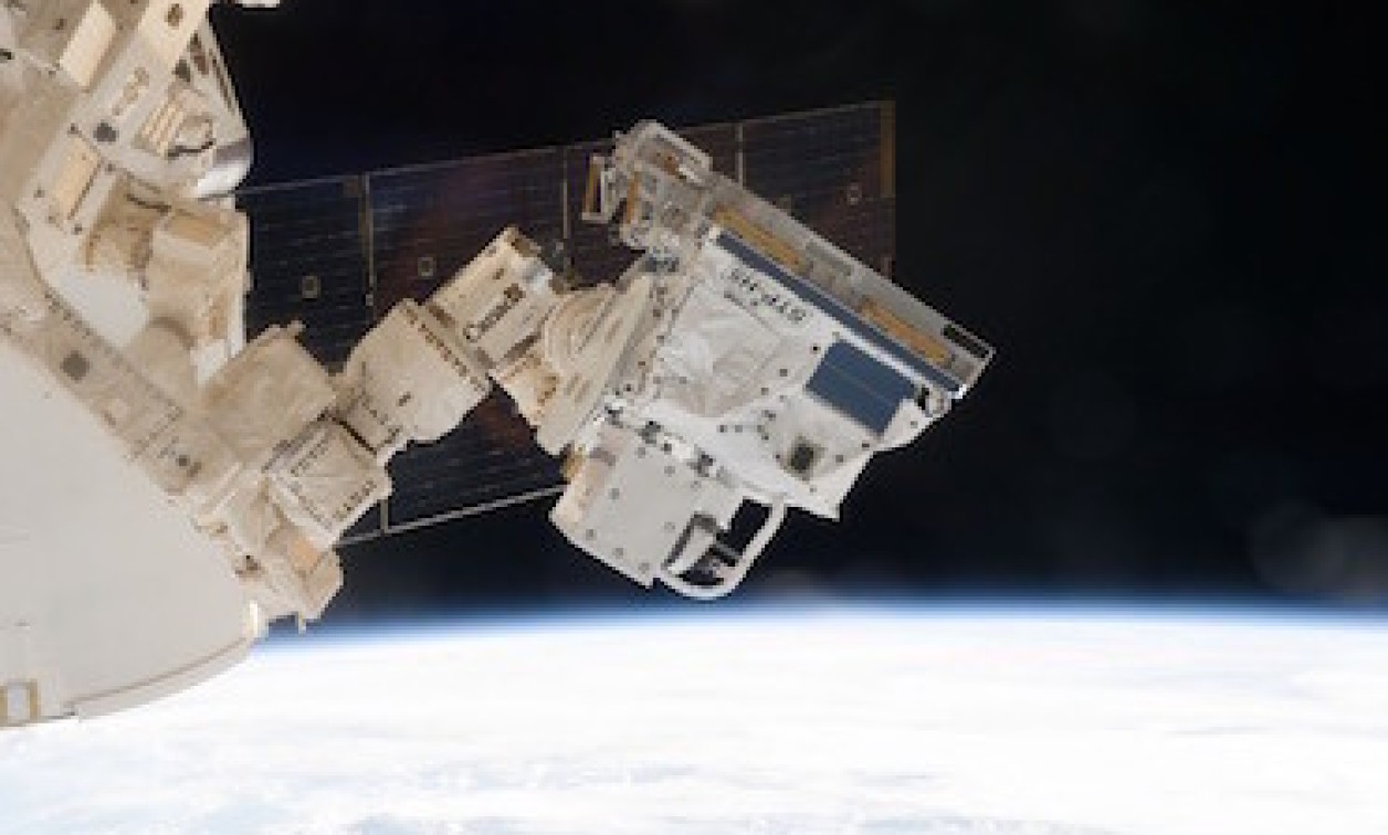 Naval Research Lab instruments mount successfully on ISS - Military ...