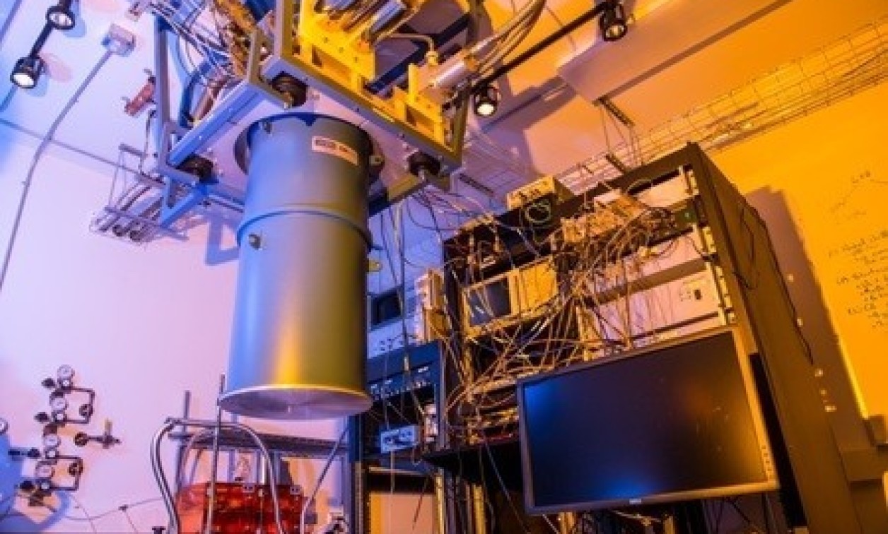 Experiment reveals advantage of quantum processing over classical ...