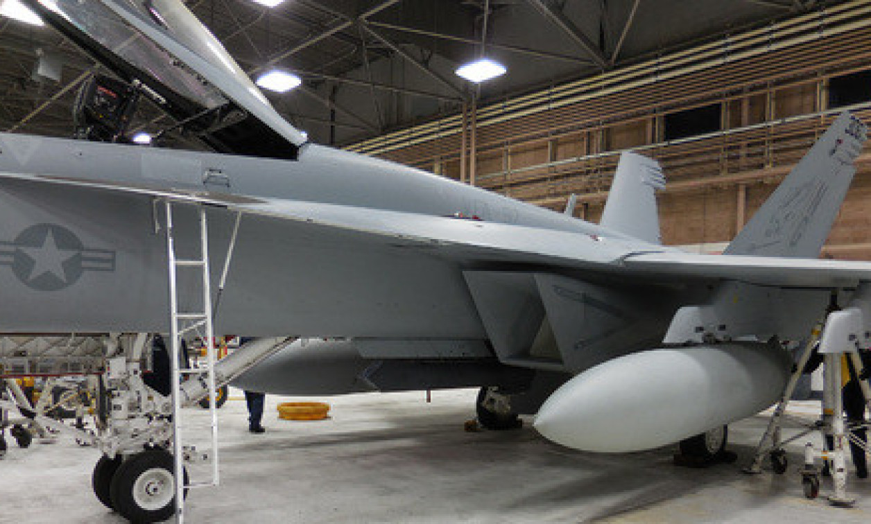 USAF signs $961 million contract to upgrade, sustain Sniper targeting ...